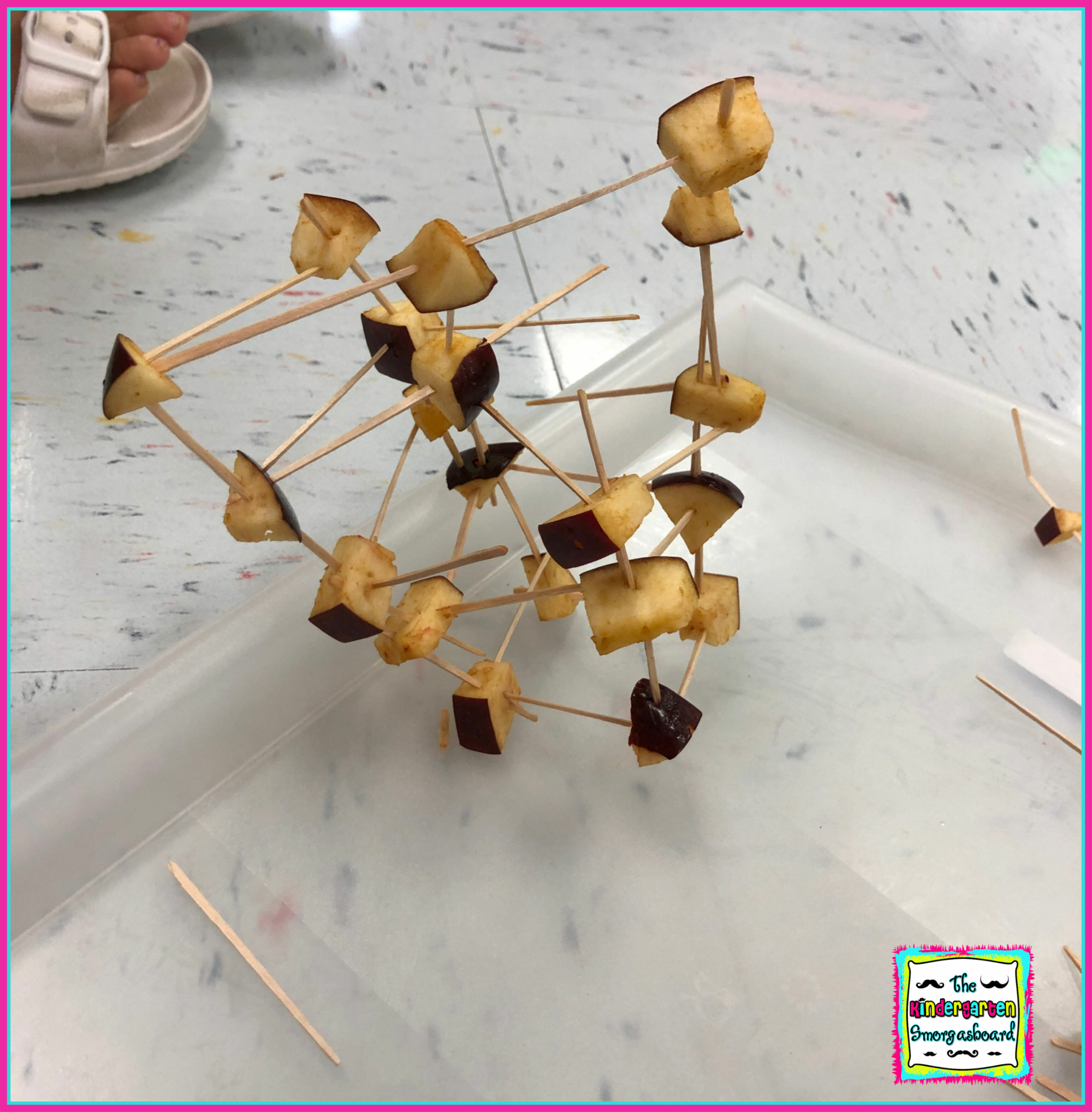 apple tower – The Kindergarten Smorgasboard