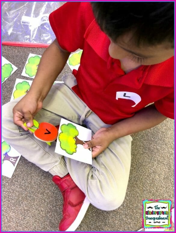 Apple Centers – The Kindergarten Smorgasboard